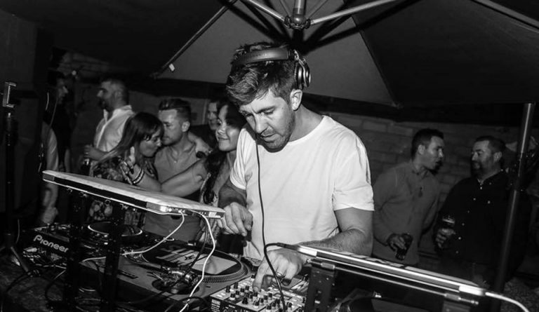 ABOUT DJ STEVE SIMPSON - YEOO DJ